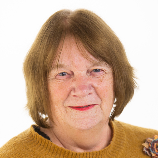 Celia Arnold's Instagram, Twitter & Facebook on IDCrawl